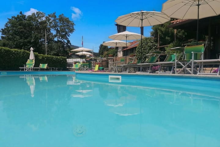 La Lanterna Swimming Pool Retreat - Stresa