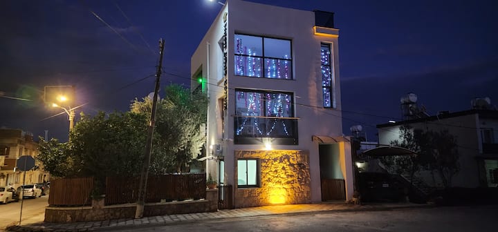 Kirkor Guest House (Blue House) - Famagusta