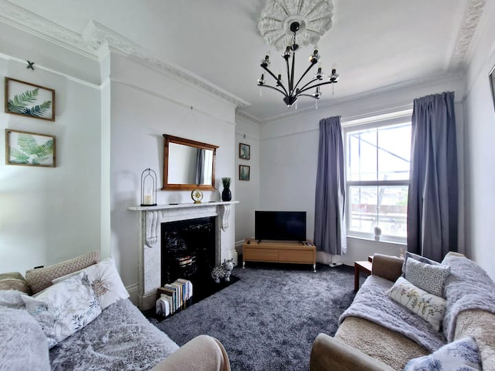 Prince Rock Apartment - Plymouth