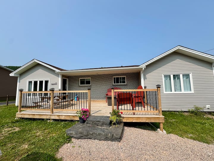 House In The Cove - Newfoundland and Labrador