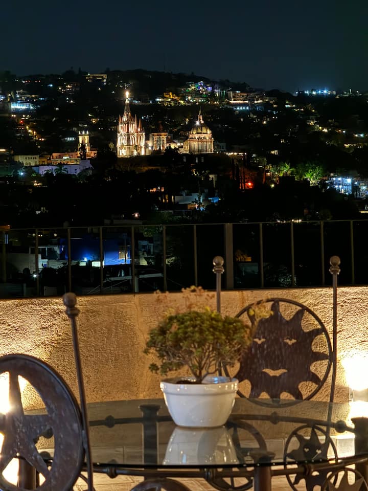 Casa Lavandaa
7 Min Del Centro En Coche - San Miguel de Allende