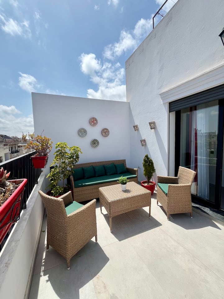 Lovely Terrace Right In The Heart Of Casablanca! - Casablanca