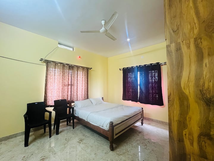 Green View Stays R1 - Belur