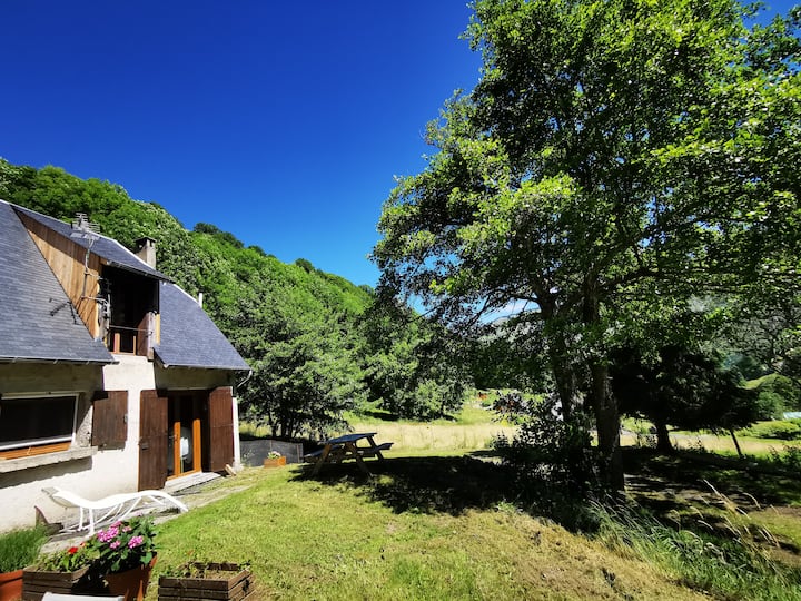 Maison Hortensia Avec Jardin Parking, Vue - Payolle