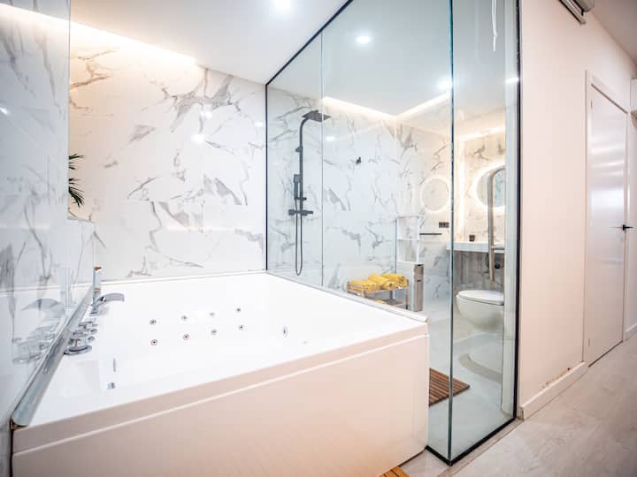 Suite Relax & Jacuzzi  En La Ciudad De Las Artes - Alboraya