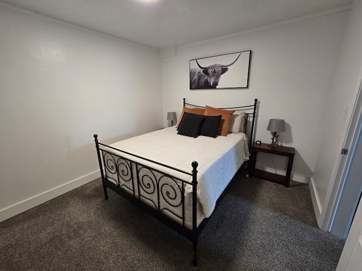 Midtown Condo Right On Main St! - Lava Hot Springs, ID
