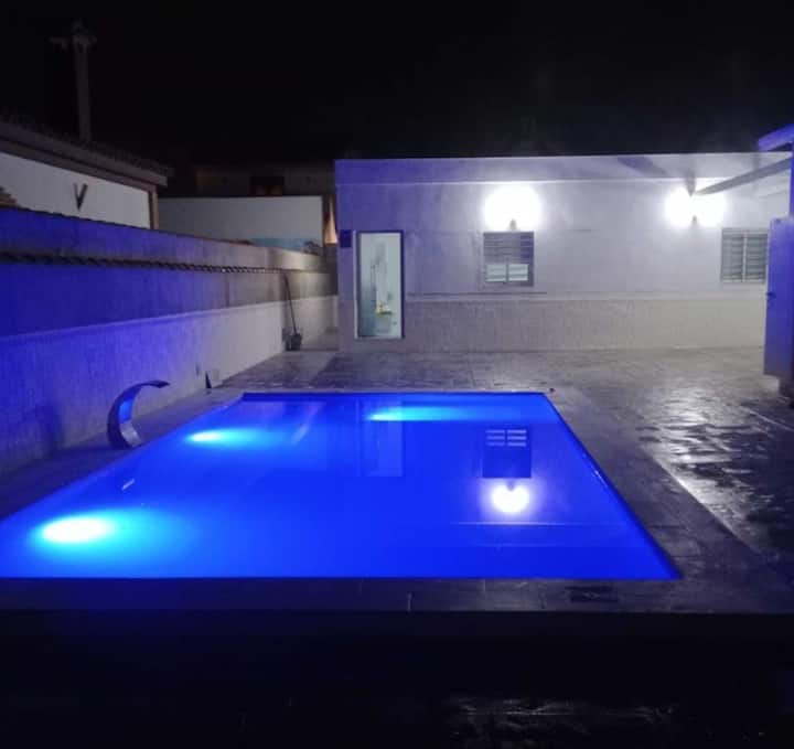 Chalets Muy Bien Ubicado, - Chiclana de la Frontera