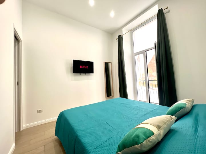 Chic Apartment In The Historic Center Of Naples - 那不勒斯