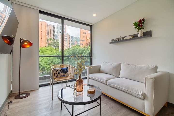 Super Flat In El Poblado With Ac, Wifi - Medellín