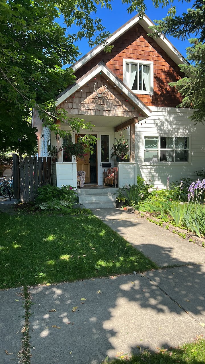 Sunlit, Modern, Quiet, South Sandpoint Oasis - Sandpoint, ID