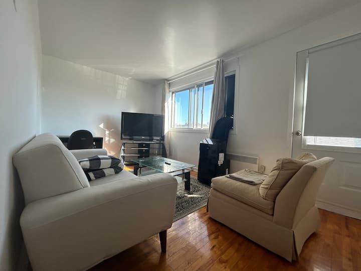 Apartment In Montreal - Dorval