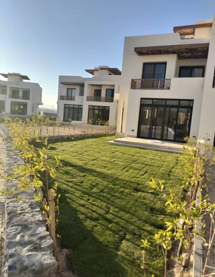 See & Pool View 140 M Villa - Hurgada