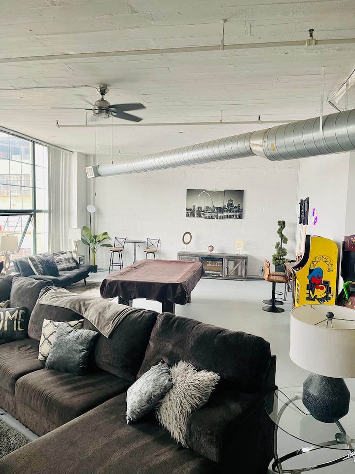 Nice Downtown Retreat - St. Louis, MO