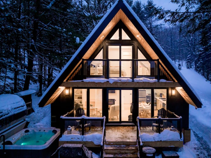 Waterfront A-frame Retreat With Sauna & Hot Tub - Huntsville