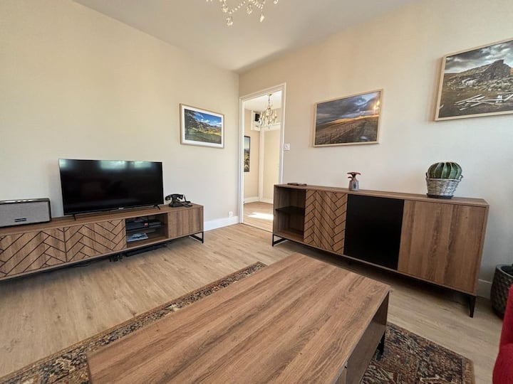 Appartement 2 Chambres, 1 Convertible, Garage - Aurillac