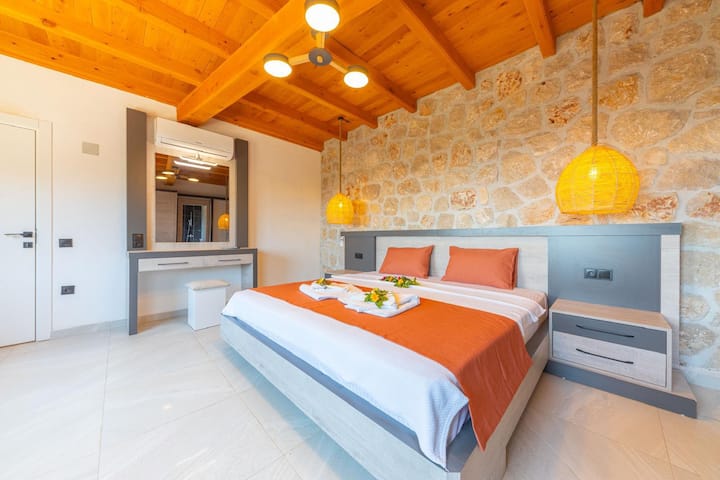Kalkan Kördere Mevkinde 2+1villa - Kalkan