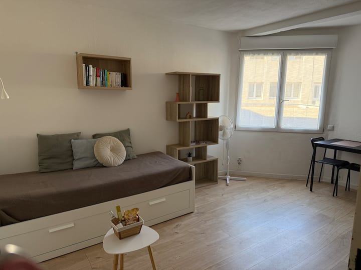 Le Studio : Rénové, à 2 Pas Du Centre-ville - Avignon