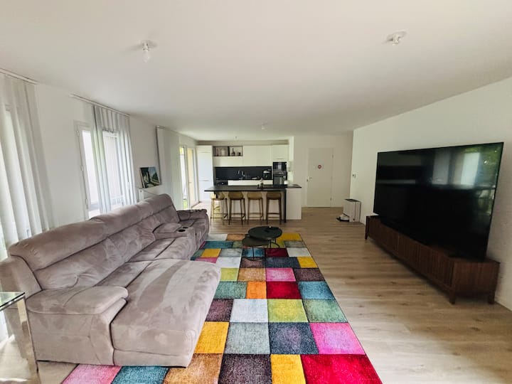 Appartement T3, Balcon, 4 Voyageurs - Lille