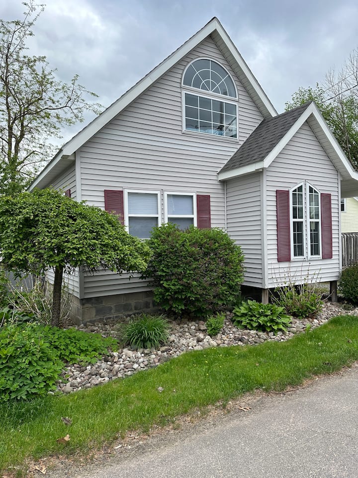 Cute, Cozy And Next To The Sand - Verona, NY