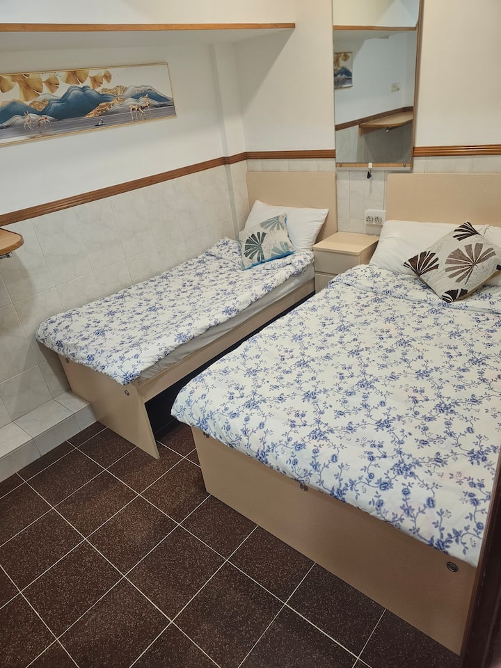 [2a] Triple Room In Kowloon - Tsim Sha Tsui