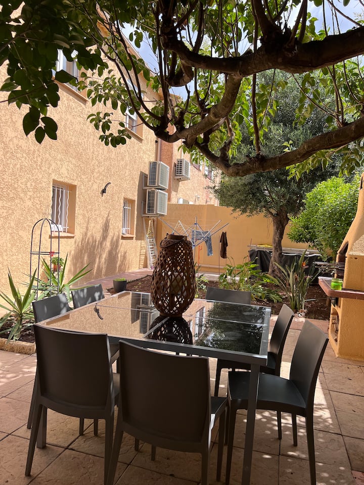 Bas De Villa T3 Refait à Neuf - Hyères