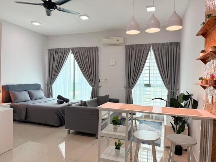 #Cs7 Full 24 Hours Stay | Wifi | Internet Tv - Cyberjaya