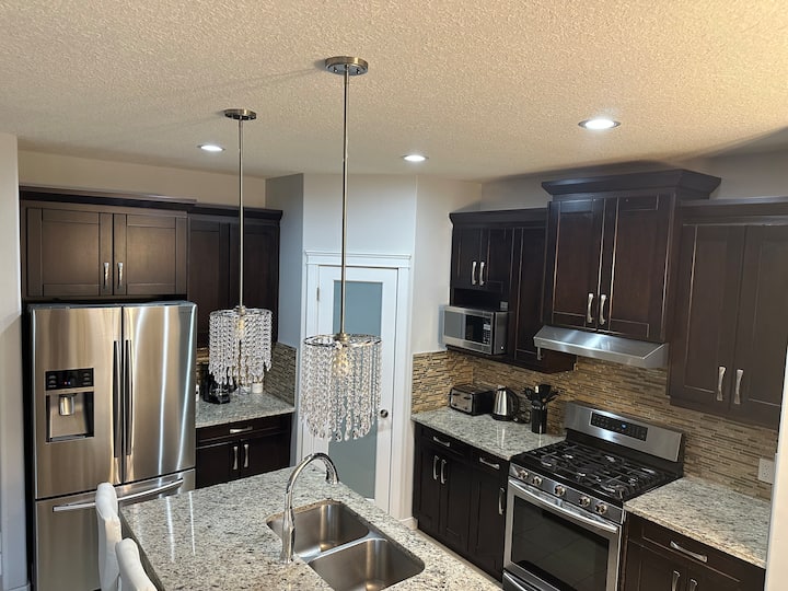 Golidebnb - カナダ エドモントン