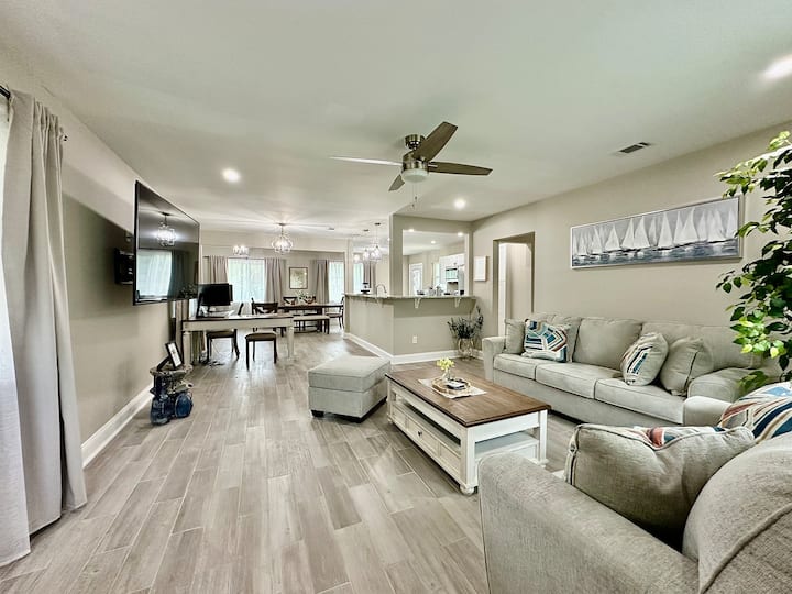 Cozy Home Modern Interior Near The Golden Isles Ga - Brunswick, GA