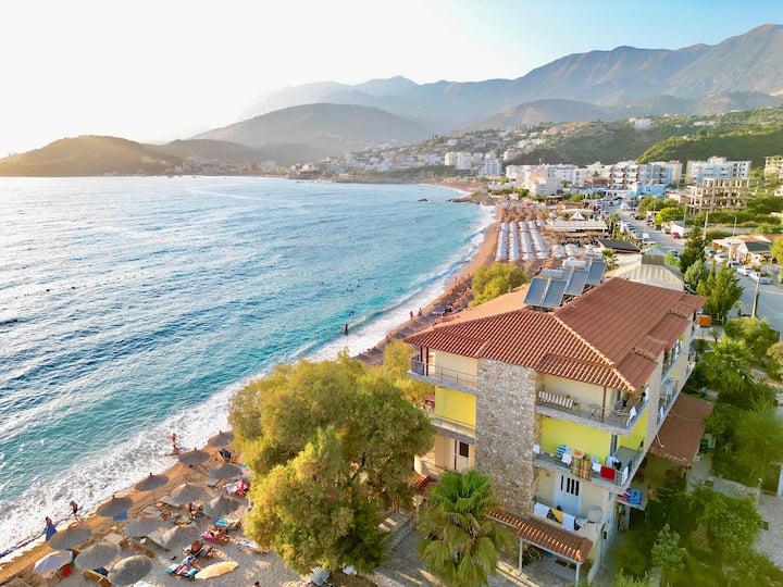 Potam'sea Bliss 6 - Beach Front + Parking - Himarë