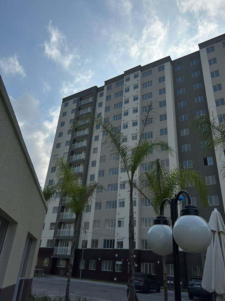 Apart 2 Quartos Na Barra  C/ Vaga Garagem - Rio de Janeiro