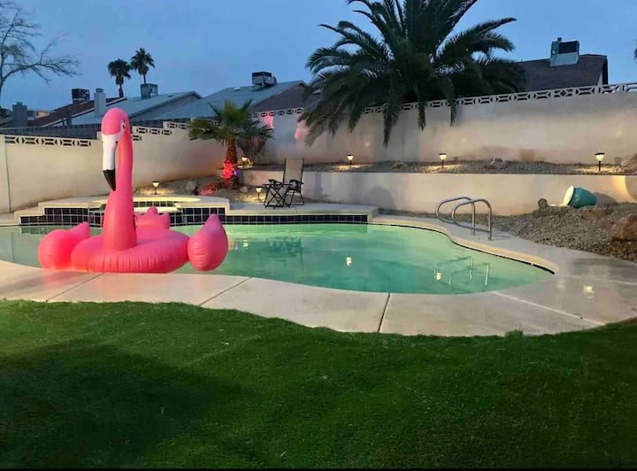 Vegas House Pool And Jacuzzi 4 Bedroom - Lake Las Vegas, NV
