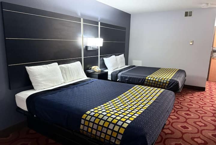 Coratel Hastings 2 Queen Bed Ns - Hastings, MN