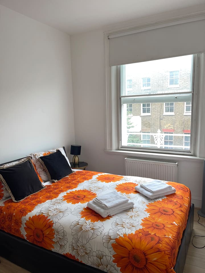 Central Comforts Stay In Piccadilly - Bloomsbury