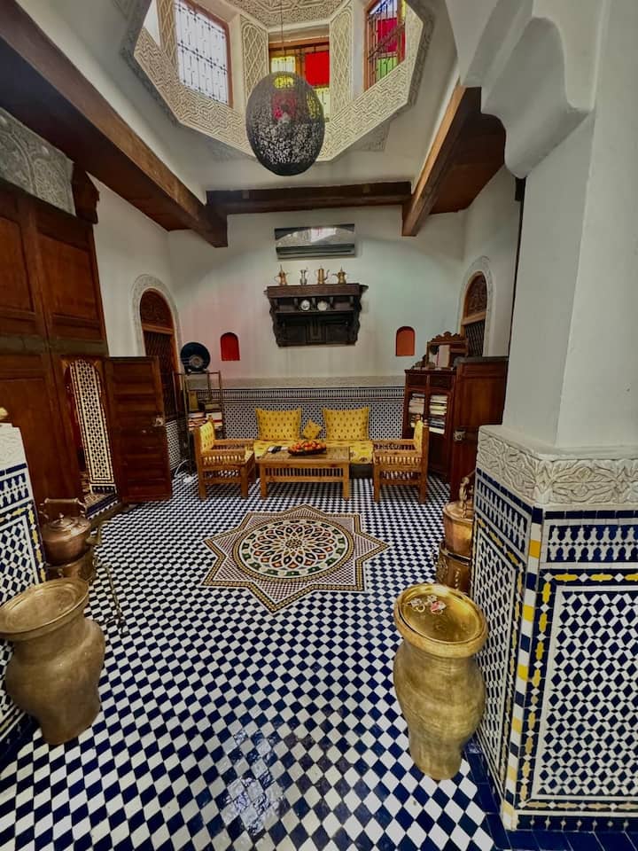 Riad Octavie Entièr, Avec Petit Déj, à 94mbit /S - Fez