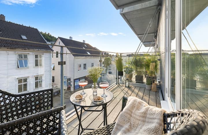 Solfylt Leilighet Ved Sjøen - Bergen