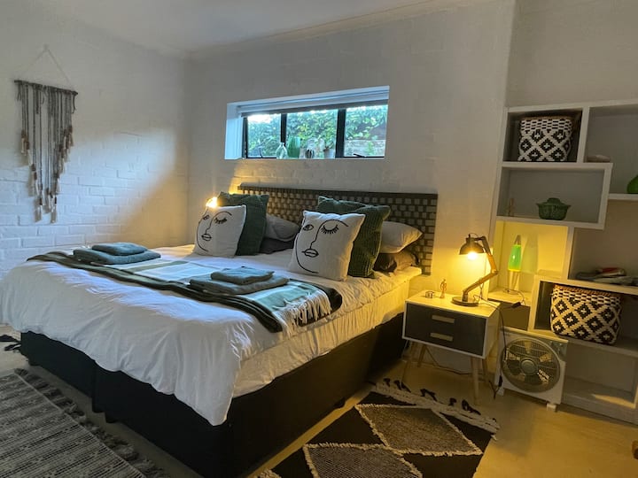 Salty Dog 1 Bedroom Studio Unit - Jeffreys Bay