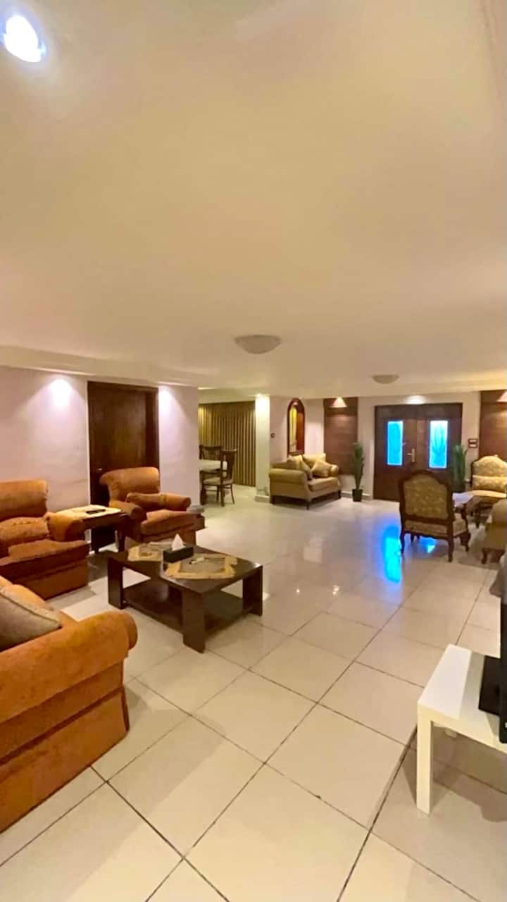 Spacious Main Floor - Amman