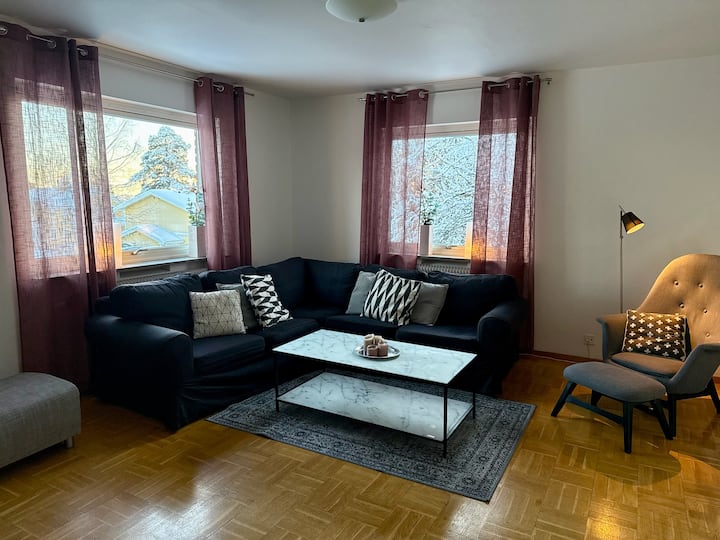 Lägenhet Centralt I Piteå, Tre Sovrum - Piteå