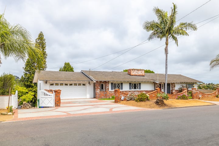 Tamarack Beach House- 2 Bdrm - Carlsbad, CA