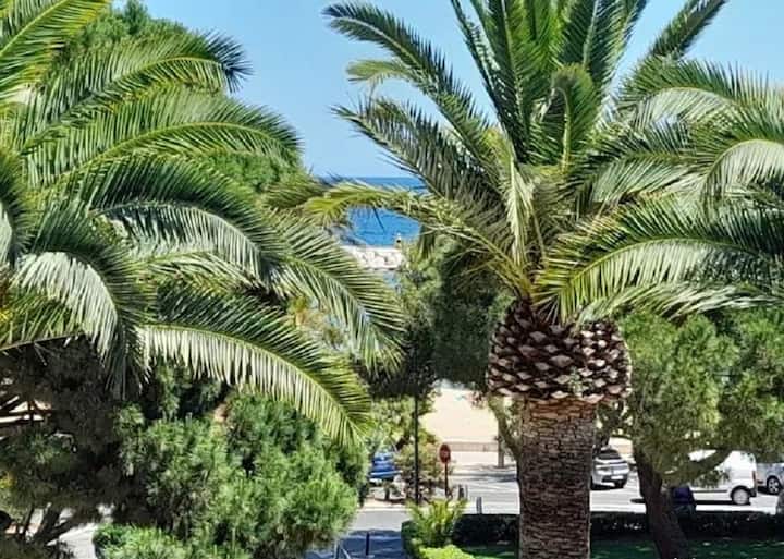 Appartement. Face Mer. 4 Pers. - Le Lavandou