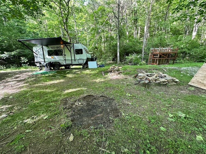 Off-grid Retreat On Scenic Country Road - Lexington, KY