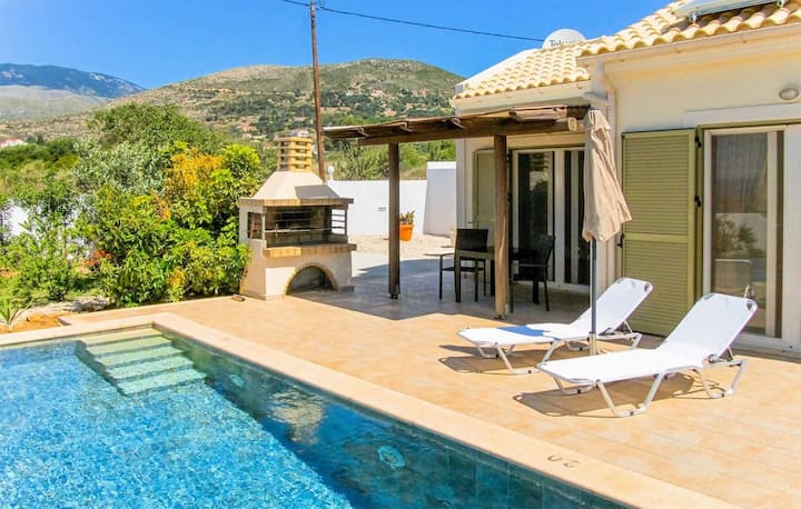 Caretta Beach Villa - Katelios