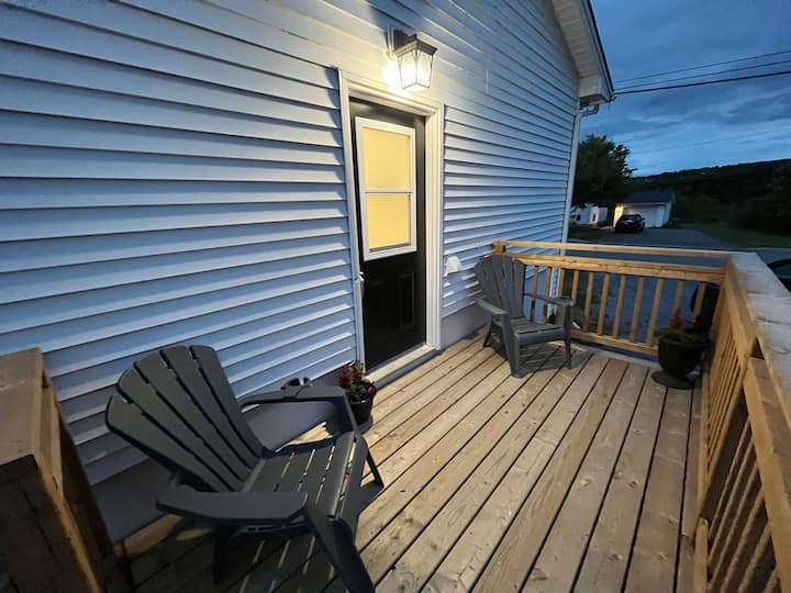 Light And Airy Modern Home In East Saint-john - 세인트존