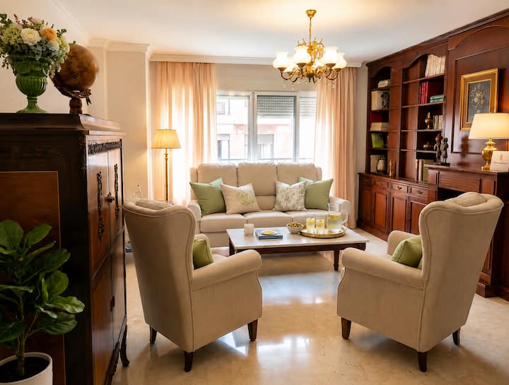 Amplio Piso Con Terraza Privada | Cerca Del Centro - Málaga