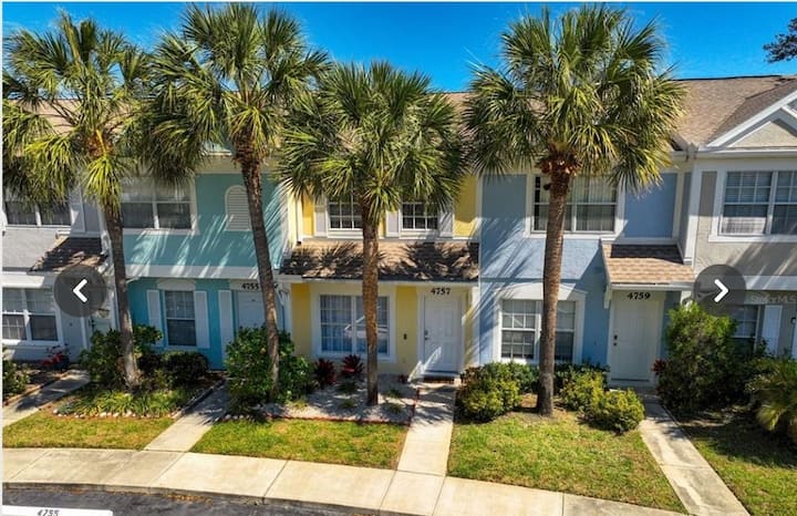 Seas The Day - Lakewood Ranch, FL