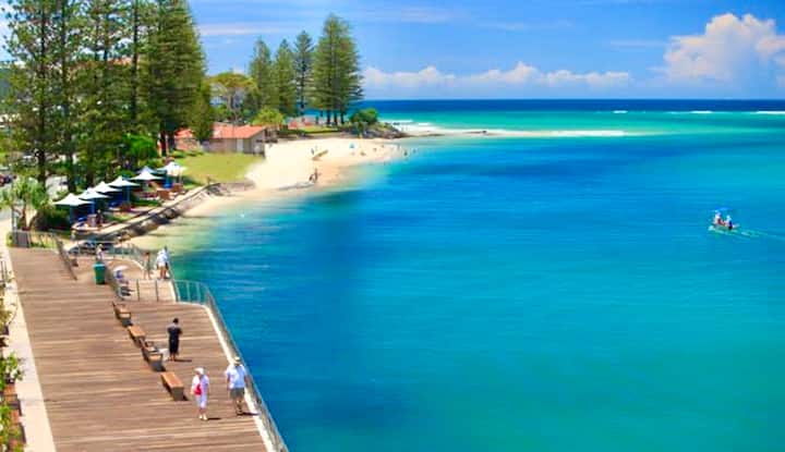 Whiskey Beach Caloundra - Golden Beach