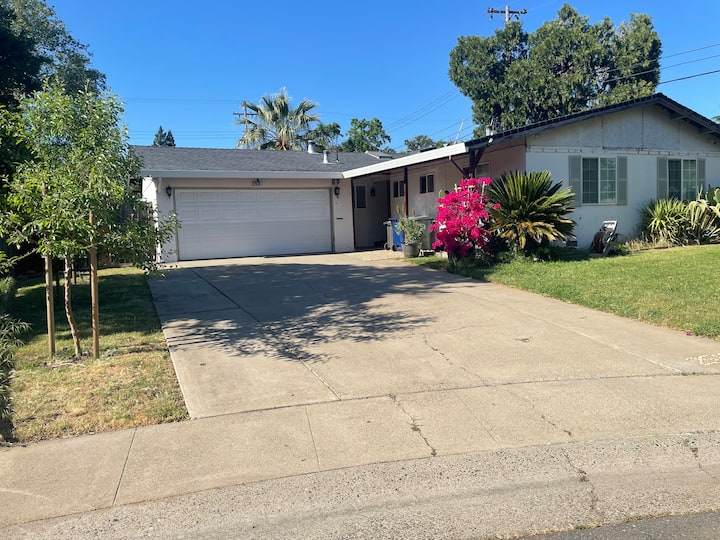 Ranch Style House - Rancho Cordova, CA