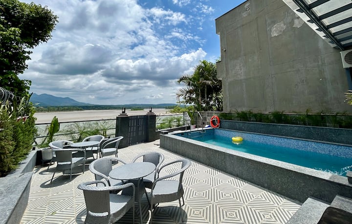 Ganga Euphoria: Luxury Villa On Ganges W/ Pool - Rishikesh