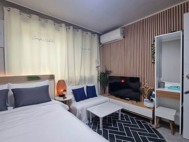 해변도보7분#
가족,친구,연인#드론쇼#짐보관#넷플릭스Ott개인계정사용 - Busan