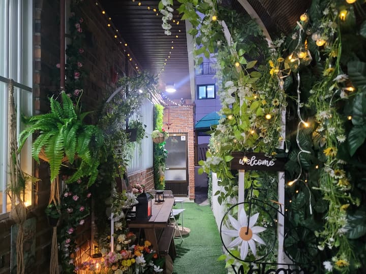 부산감성숙소 마당있는빨간벽돌집 광안리해수욕장도보7분#짐보관#ott넷플릭스개인계정사용 - Nam-gu